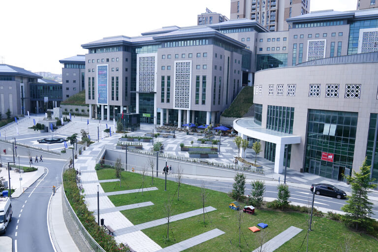 Haliç Üniversitesi Kampüs İmkanları Nelerdir? | Haliç Üniversitesi